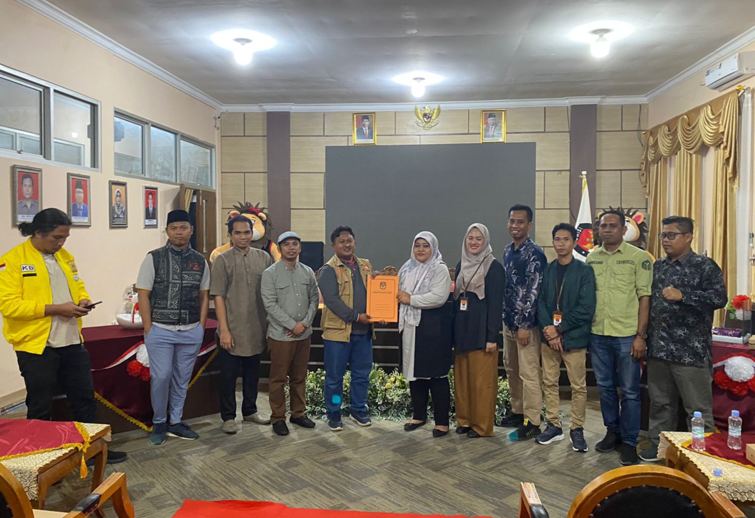 KPU Kutim Tetapkan 2 Paslon Bupati dan Wakil Bupati, Pengundian Nomor ... KPU Kutim Tetapkan 2 Paslon Bupati dan Wakil Bupati, Pengundian Nomor ...